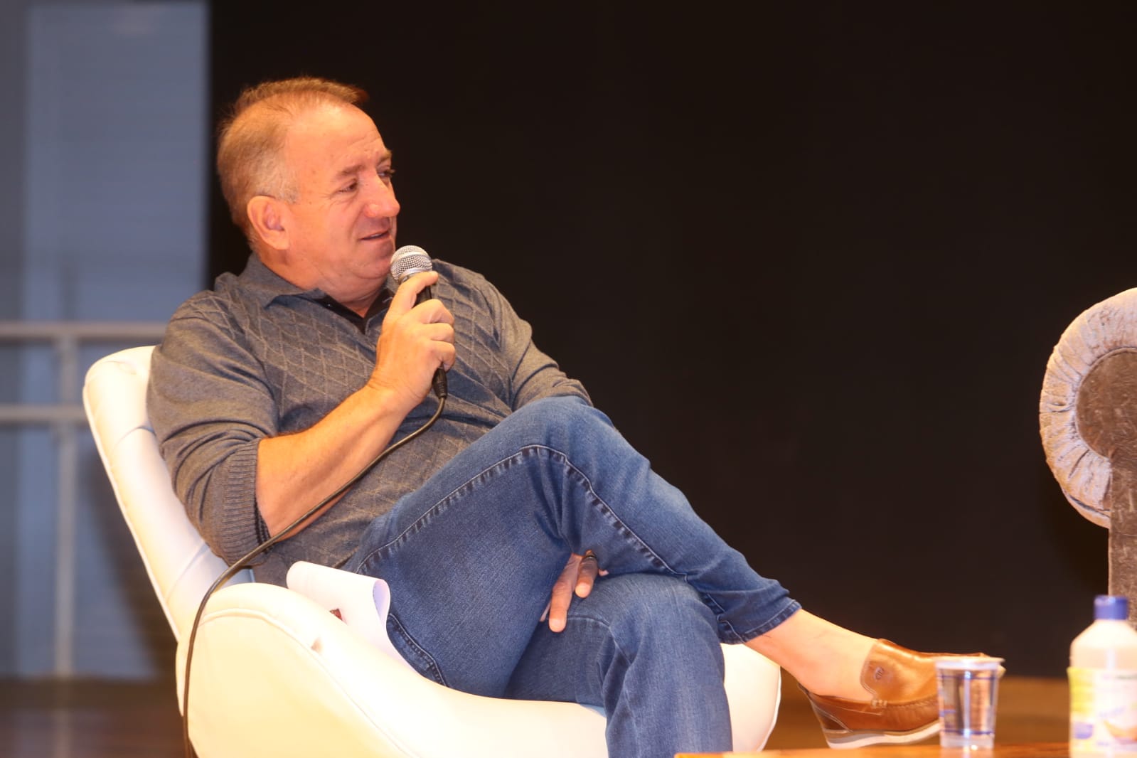 “Vocês são os olhos da gestão”, diz Vilmar Mariano a moradores de ...