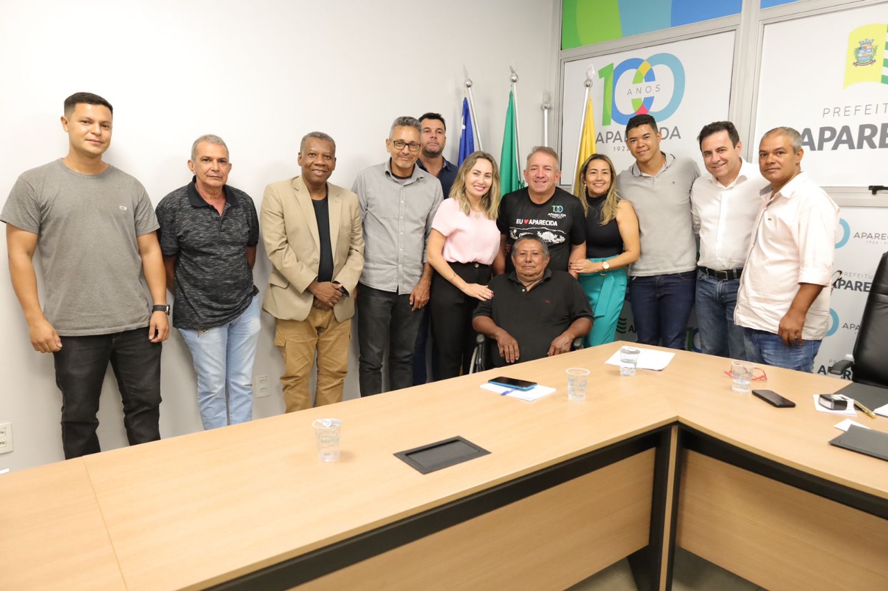 Vilmar Mariano ouve demandas dos feirantes de Aparecida | Prefeitura de ...